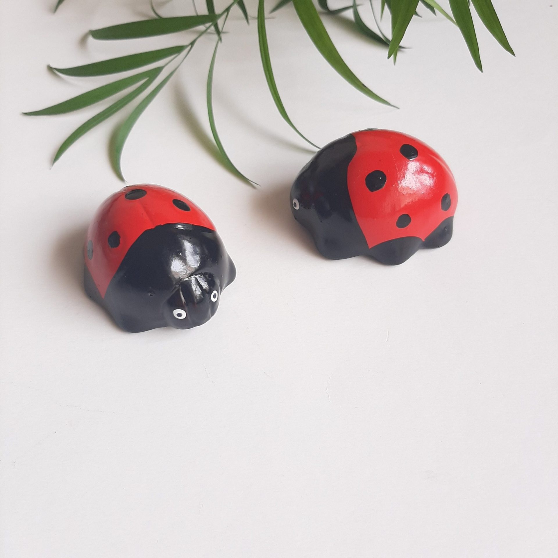 Ceramic Hanging Ladybug - PadaWorks