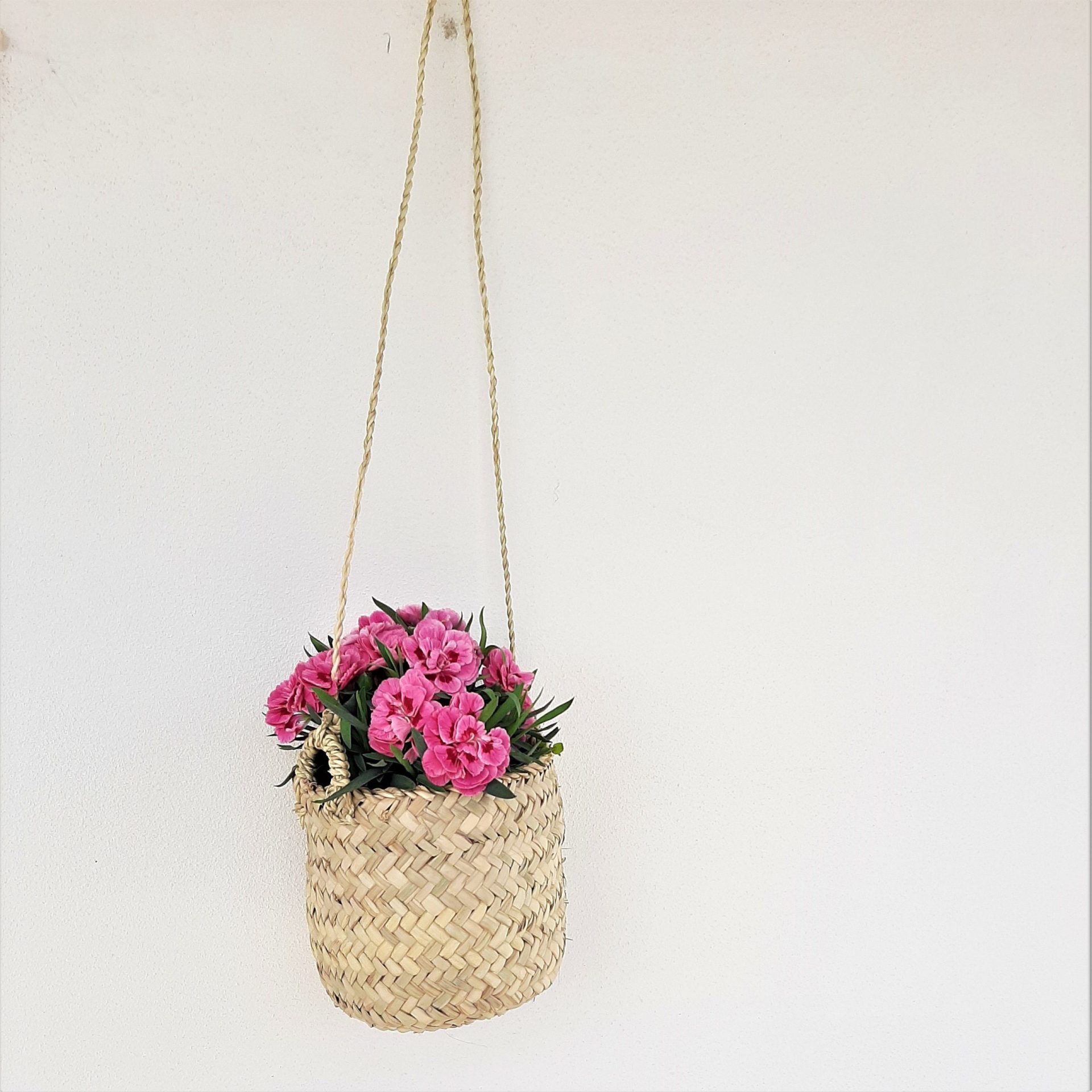 Straw Hanging Basket - PadaWorks