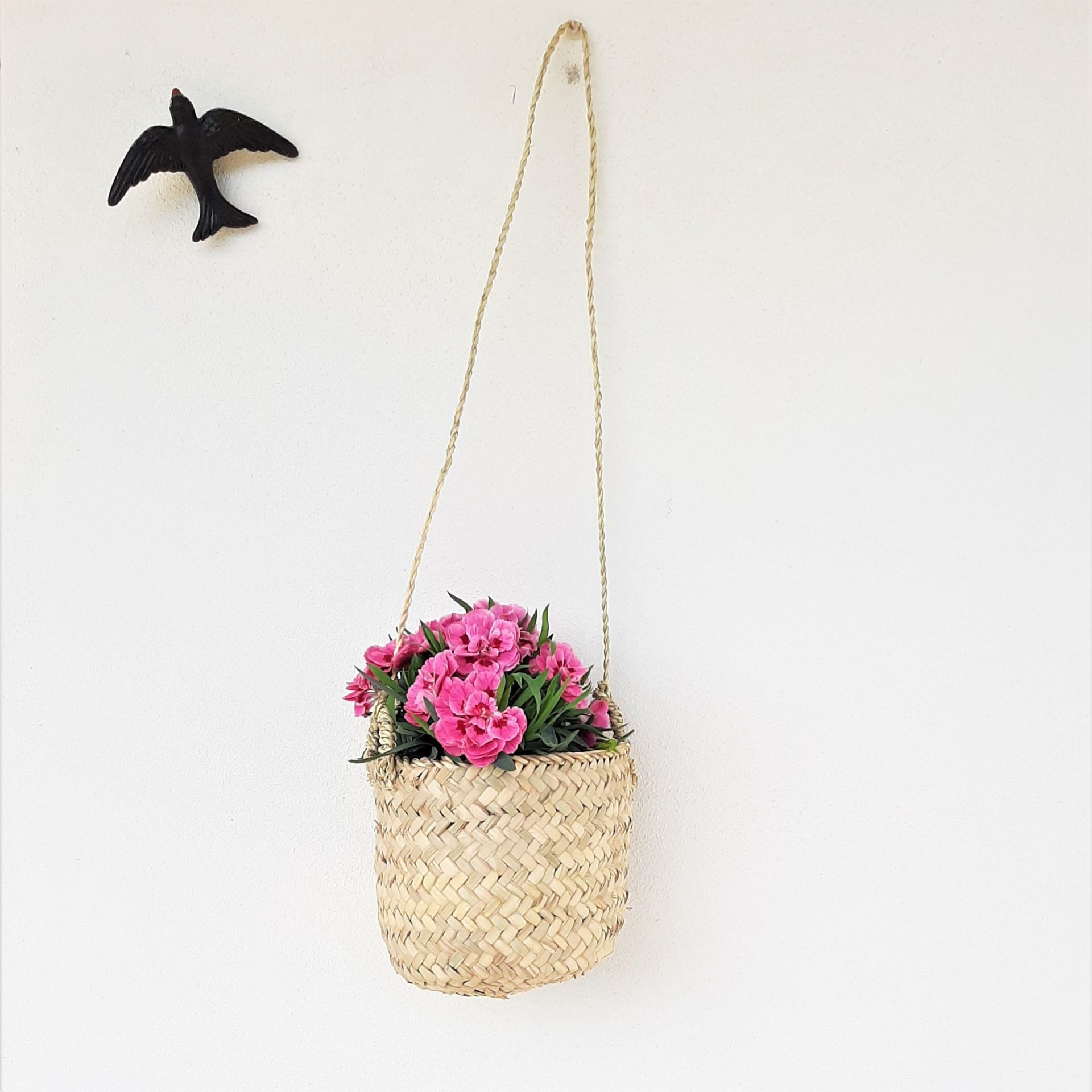 Straw Hanging Basket - PadaWorks
