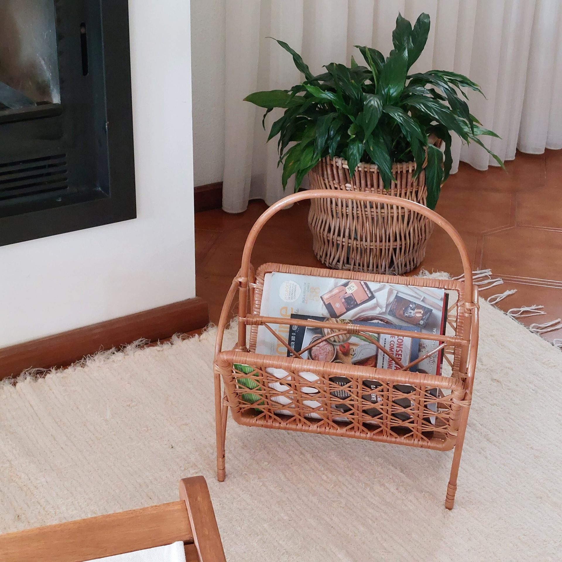 Wicker Magazine Holder - PadaWorks