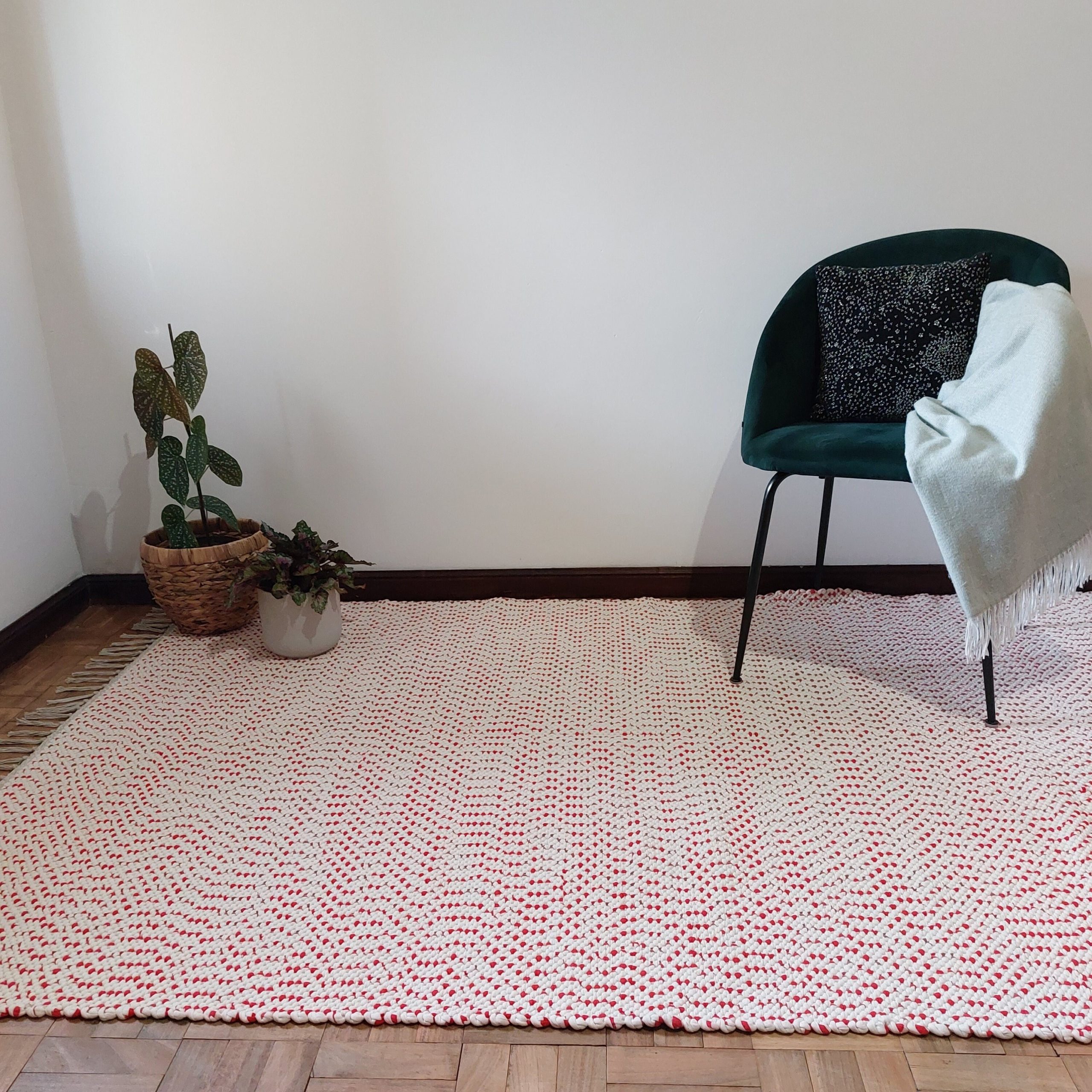Large White and Red Rug - 150x200cm - Regional Rug - PadaWorks